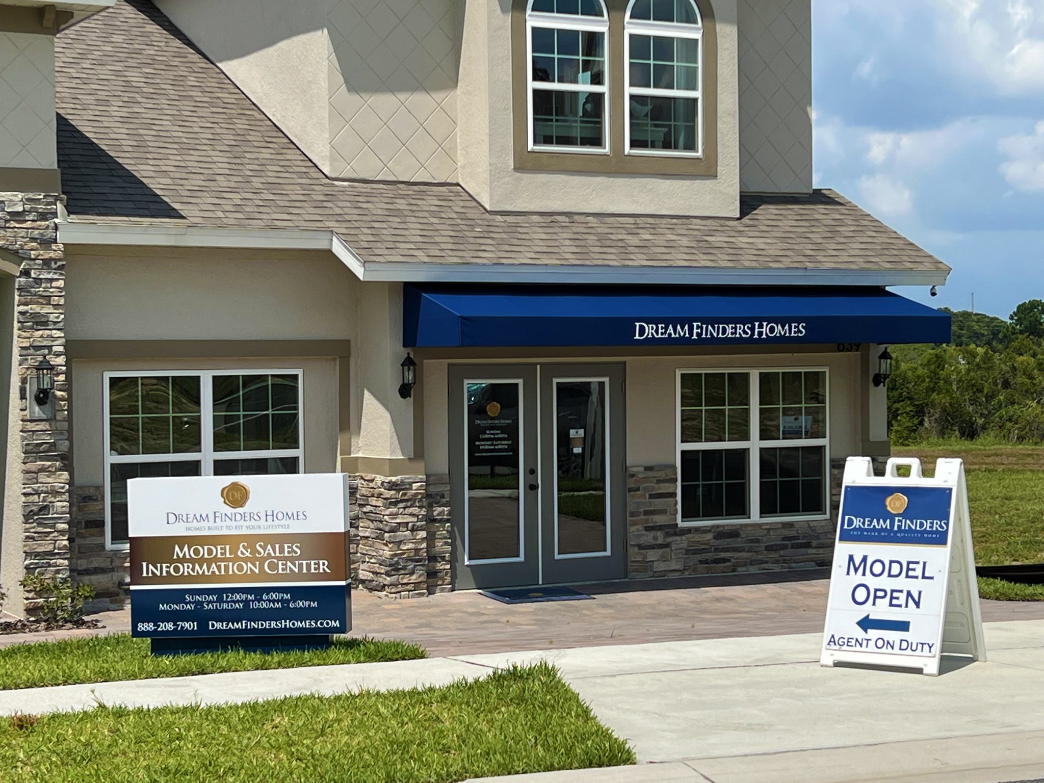 Exterior Signage - Onsight Industries